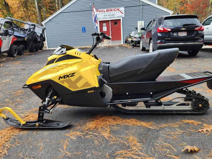 Snowmobiles Mini Kids 120 / 200 Youth / Caboose – Philbrick Motor Sports