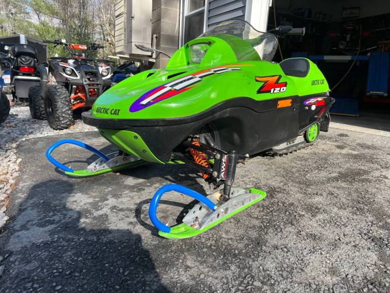 Snowmobiles Mini Kids 120 / 200 Youth / Caboose – Philbrick Motor Sports