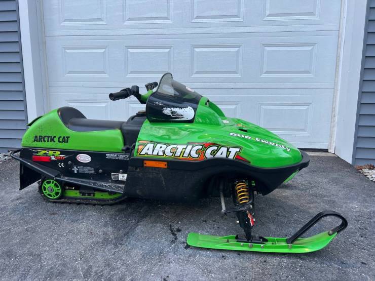 Snowmobiles Mini Kids 120 / 200 Youth / Caboose – Philbrick Motor Sports